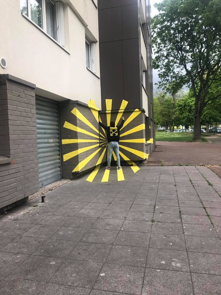 Une anamorphose à la cité de l'Europe — MonAulnay.com % - MonAulnay.com