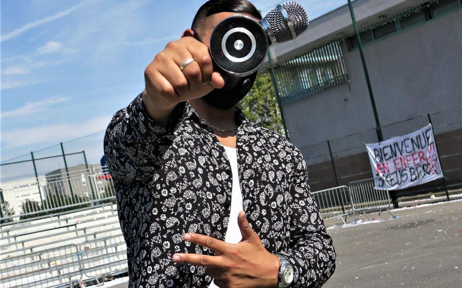 Micro, commentateur "officiel" de la CAN — MonAulnay.com % - MonAulnay.com